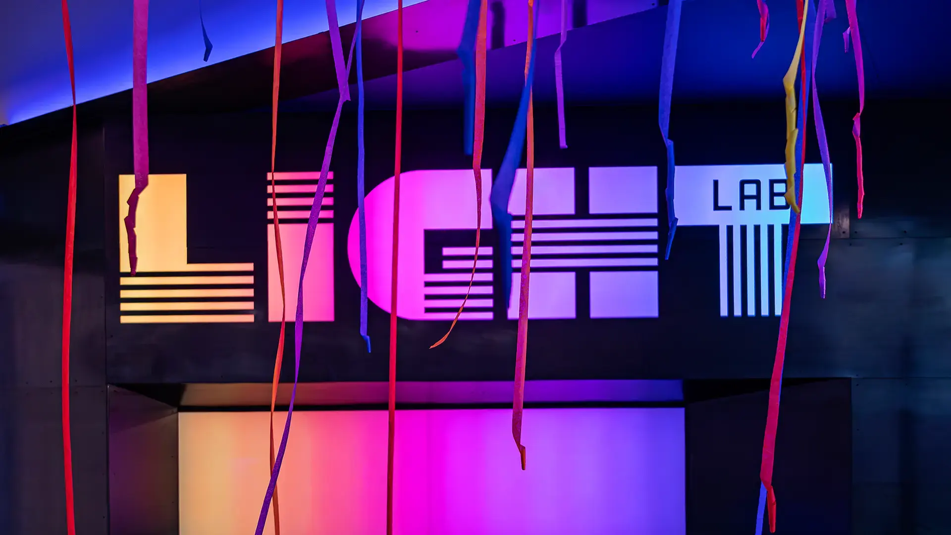 Light Lab Science Center Exhibit | Projects
